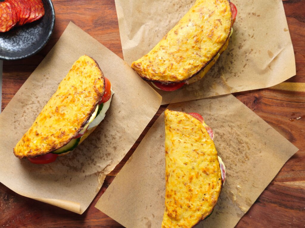 Sandwich base from potatoes and cheese | It's us food